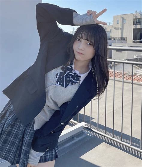 画像スレンダーFカップえちえちJKアイドルがコチラw