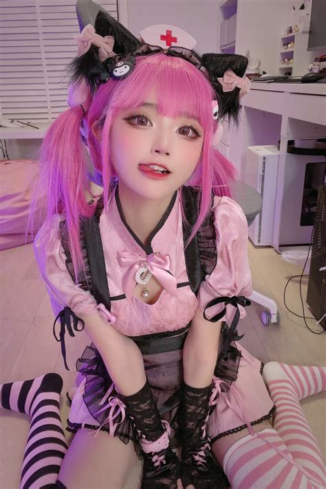 小柔SeeUシャオロウシーユー中国在住 cosplayer イラストレーター Pretty girl