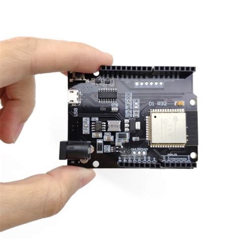 Jual Wemos D1 R32 ESP32 WiFi UNO BLE Bluetooth ESP8266 Arduino