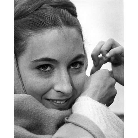 Anjelica Huston Looking At The Camera Showing A Cute Smile In Classic Portrait Photo Print Bed