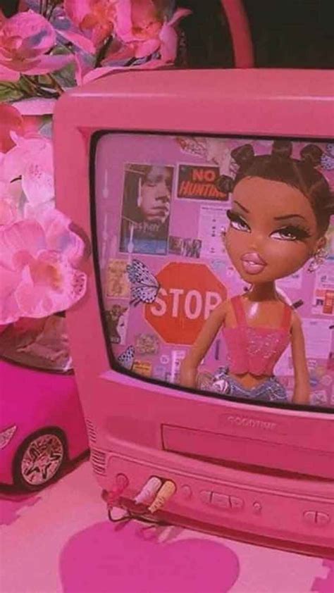 Download Embrace The 90s Aesthetic With Vintage Baddie Vibes Wallpaper