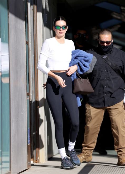 Kendall Jenner Sexy Cameltoe In Leggings At A Pilates Class In West Hollywood Hot Celebs Home
