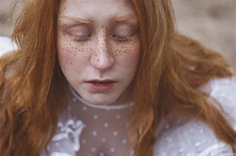 30 Beautiful Freckled Redhead Portrait Photography