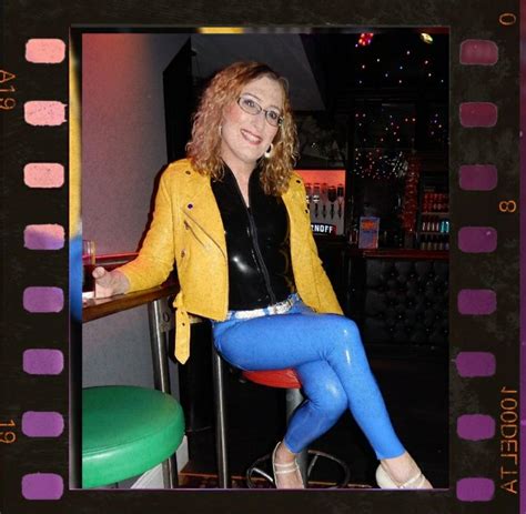 Tw Pornstars Essex Girl Lisa Twitter Ohh Dont You Just Love A Bit Of Rubbery Fun In The Pub