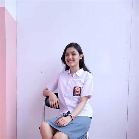 Pin By Akung On Abg Entoteun Gadis Gadis Cantik Ekspresi Wajah Gadis Cantik Asia