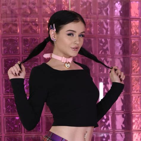 Tw Pornstars Rosalyn Sphinx The Most Liked Pictures And Videos From Twitter For All Time Page 12