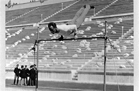 Gimnasia artística origen características suelo aparatos y mucho más