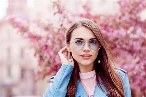 The Best Glasses For Long Faces In 2020 Glasses For Long Faces Long Faces Long Face Shapes