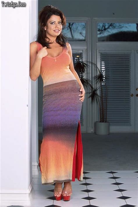 Gina Ryders Pictures Hotness Rating 86010