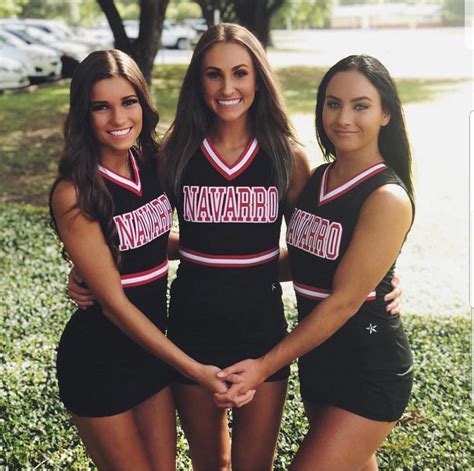 Pin By Melanie On Cheer Cheer Outfits Cheerleading Pictures Cheer Picture Poses