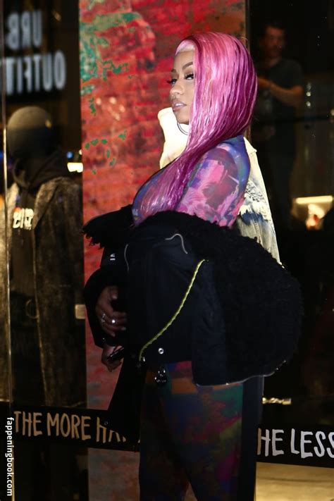 Nicki Minaj Nude The Fappening Photo 412794 Fappeningbook