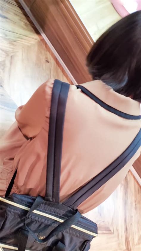 乳首見え夏休み中にペットショップで覗かれた女子の胸 JGirl Collection