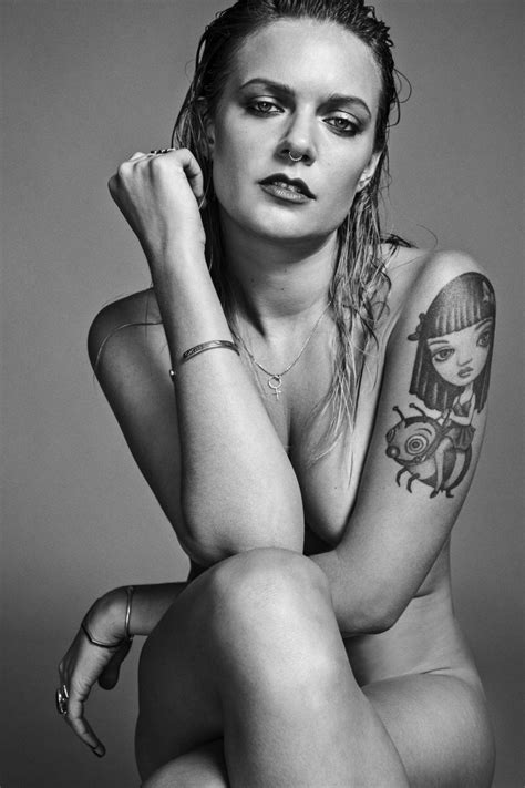 Tove Lo Sexy And Topless 8 Photos Thefappening