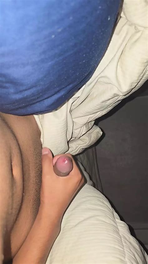 아주 핫한 라틴계 소년 하드코어 자지를 따먹어 xHamster