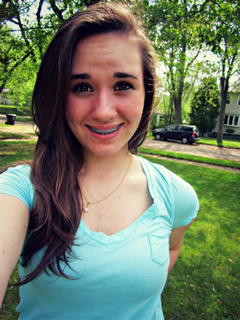 Girls With Braces On Twitter Its Wonderful To See A Girl With Braces In The Neighborhood