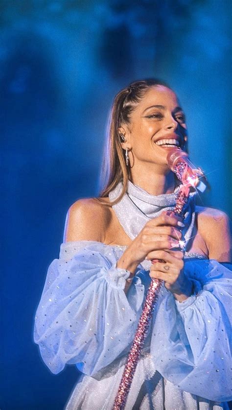 Tini Wallpaper 💙💞 En 2022 Fotos De Martina Stoessel Martina Stoessel Instagram Martina Stoessel