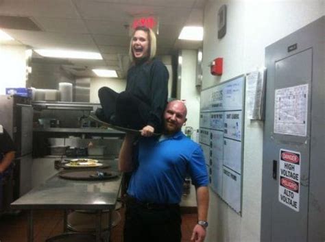 19 People Caught Having Fun At Work Funny Gallery Ebaums World