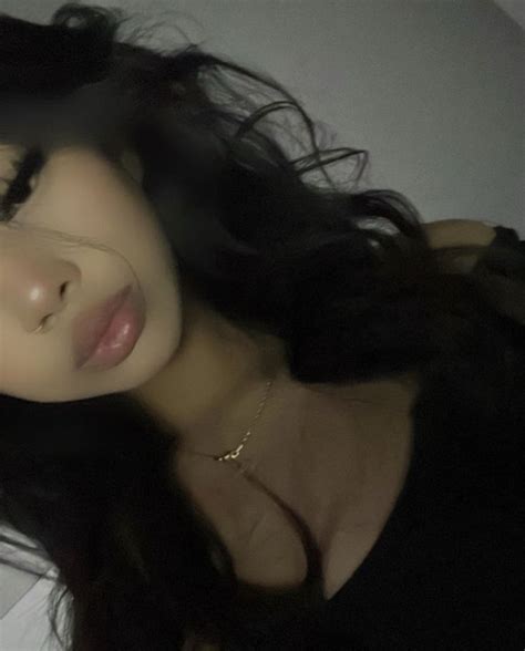 Pin On Quick Saves Latina Makeup Looks Pretty Selfies Pretty Latinas
