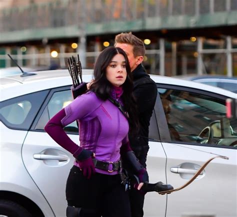 Jeremy Renner Y Hailee Steinfeld Hollywood Mueve Ficha Y Se Enroca Con Un Puñetero Remake De