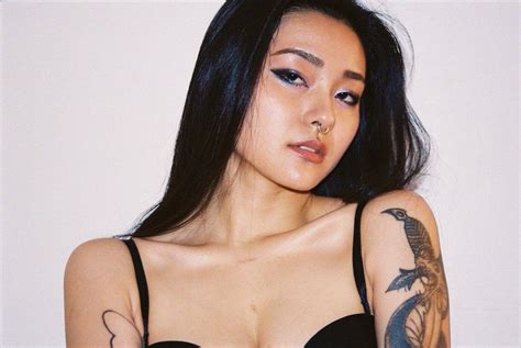 Rae Lil Black เดือด ถูกคนไทยขโมยผลงานไปขายในกรุ๊ปไลน์ เสียความรู้สึกอย่างแรง Catdumb แคทด