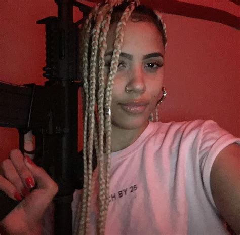 If U Want More Post Like These Just Follow☞josypostedthat‪♡‬ Braces Girls Hood Girls Thug