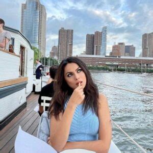 Aishah Hasnie Biography Age Height Husband Net Worth 2024 VCSD