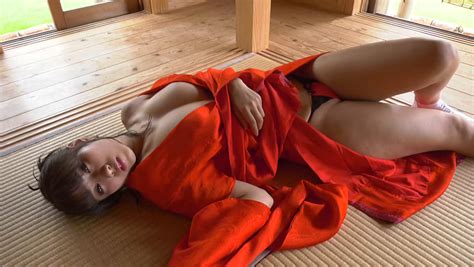 NAKED COLOR 藤堂さやか おっぱいしか勝たん