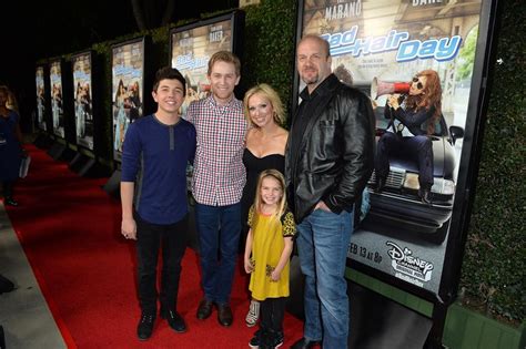 BRADLEY STEVEN PERRY JASON DOLLEY LEIGH ALLYN BAKER MIA TALERICO