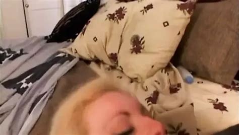 흑인 대물 자지 따먹히는 변태 백마 마누라 xHamster