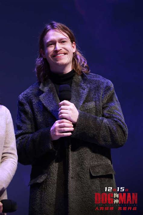 吕克贝松携新作狗神苏州路演 残酷又温暖击中观众泪腺 猫扑娱乐网