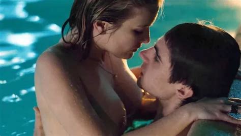 Riley Raymer Desnuda Escena De Sexo En Xhamster