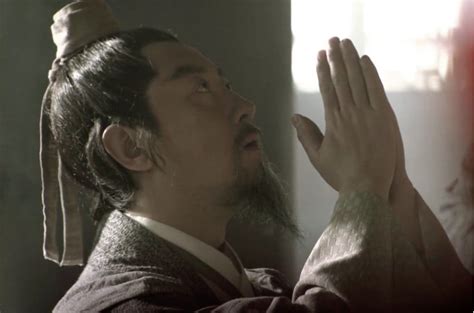 年轻人的第一柱香拜佛为何一定要烧香你真的明白吗 百科TA说