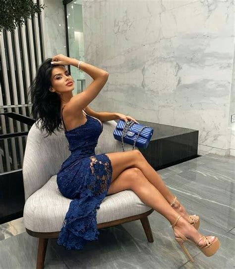Pin De Oscar Fernandez En Hembras Hermosas En 2022 Hembras Hermosas
