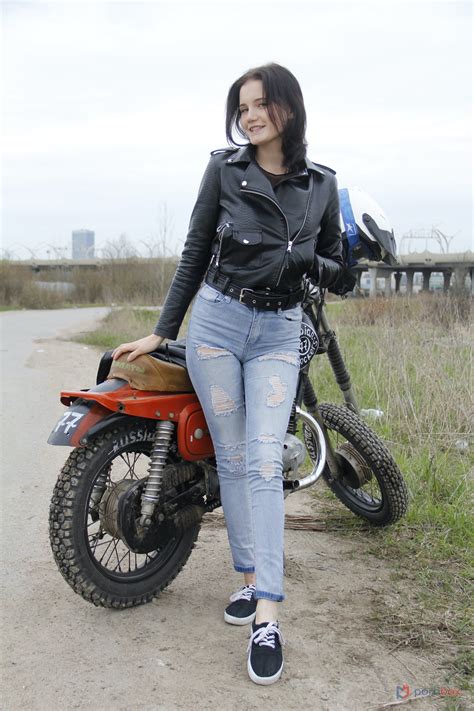 Biker Hard Fucked Teen Queenlin In The Ass Big Anal Gape Big Natural Tits Vk089