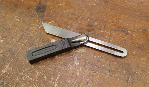 Sharpening A Chisel Setting Up And Sharpening Guides Guide Common