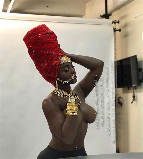 Negras Naked Telegraph
