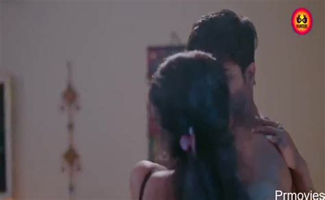 Jones Naina Lesbian Butt Scene In Adhuri Aas Aznude