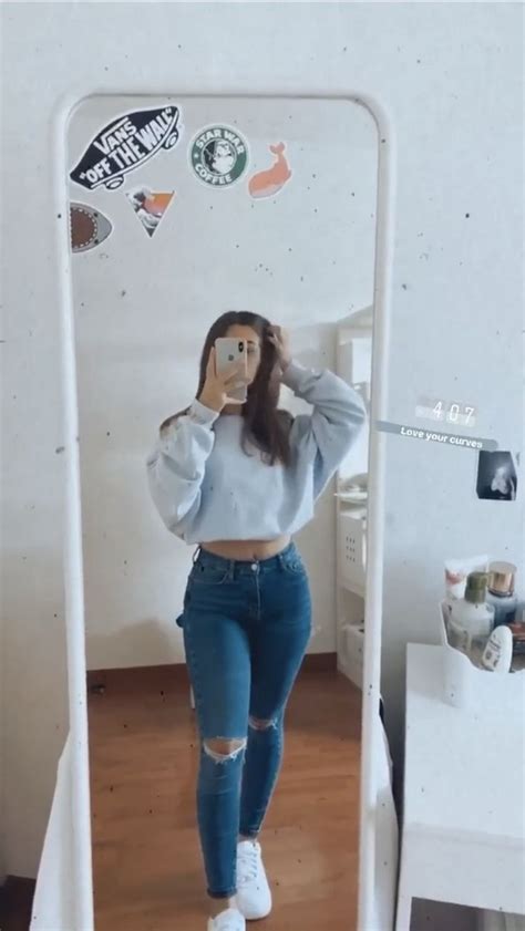 Mirror Selfie Mirror Selfie Poses Selfie Poses Instagram Stylish Photo Pose