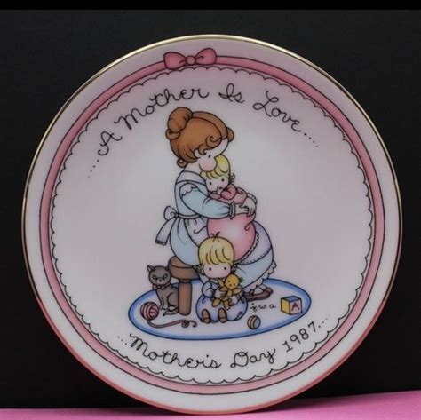 Vintage Avon A Mothers Love Inch Collector Plate Beautiful