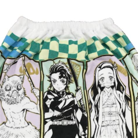 巻きタオル 鬼滅の刃 キャラクター柄 80×120cm （ 鬼滅 タオル プール ラップタオル キッズ キャラクター 巻き ビーチタオル ） 396829 リビングート ヤフー店