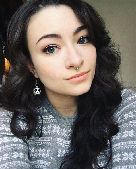 Jodelle Ferland Needs Many Cumshots Scrolller