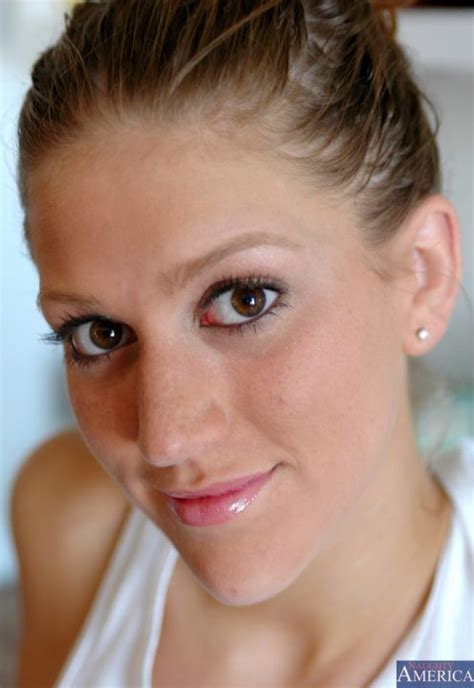 Eve Lawrence Wallpics Net