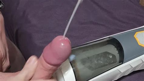 Jai Acheté Un Nouveau Masturbateur Je Teste Un Masturbateur Automatique Je Branle Ma Bite