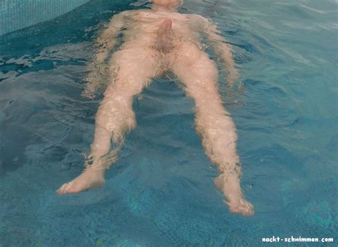 Schwimmbad Nude Telegraph