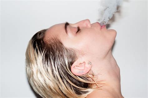 Les Photos Hard De Miley Cyrus Nue Par Terry Richardson Whassup