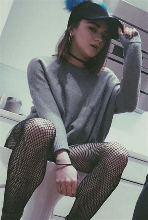 Maisie Williams Would Be Fun To Dominate Scrolller