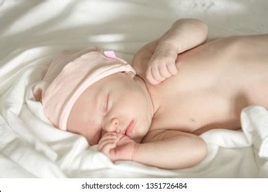 Newborn Naked Baby Crying On Bed Stock Photo 1351709954 Shutterstock