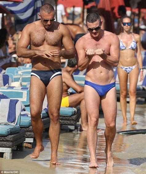 Pin On Celebrities Bulges