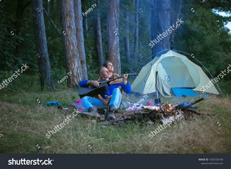 Busty Girl On A Camping Trip Cheat Porn Gallerie