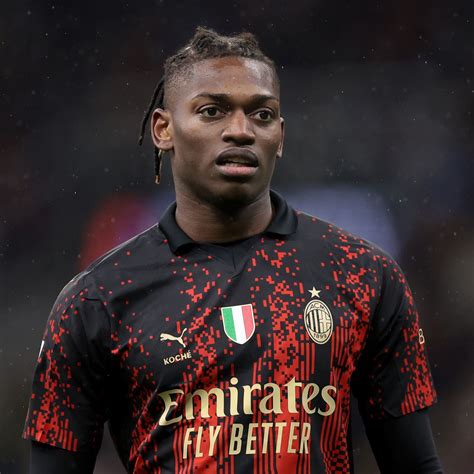 Rafael Leao 2023 Wallpapers Wallpaper Cave